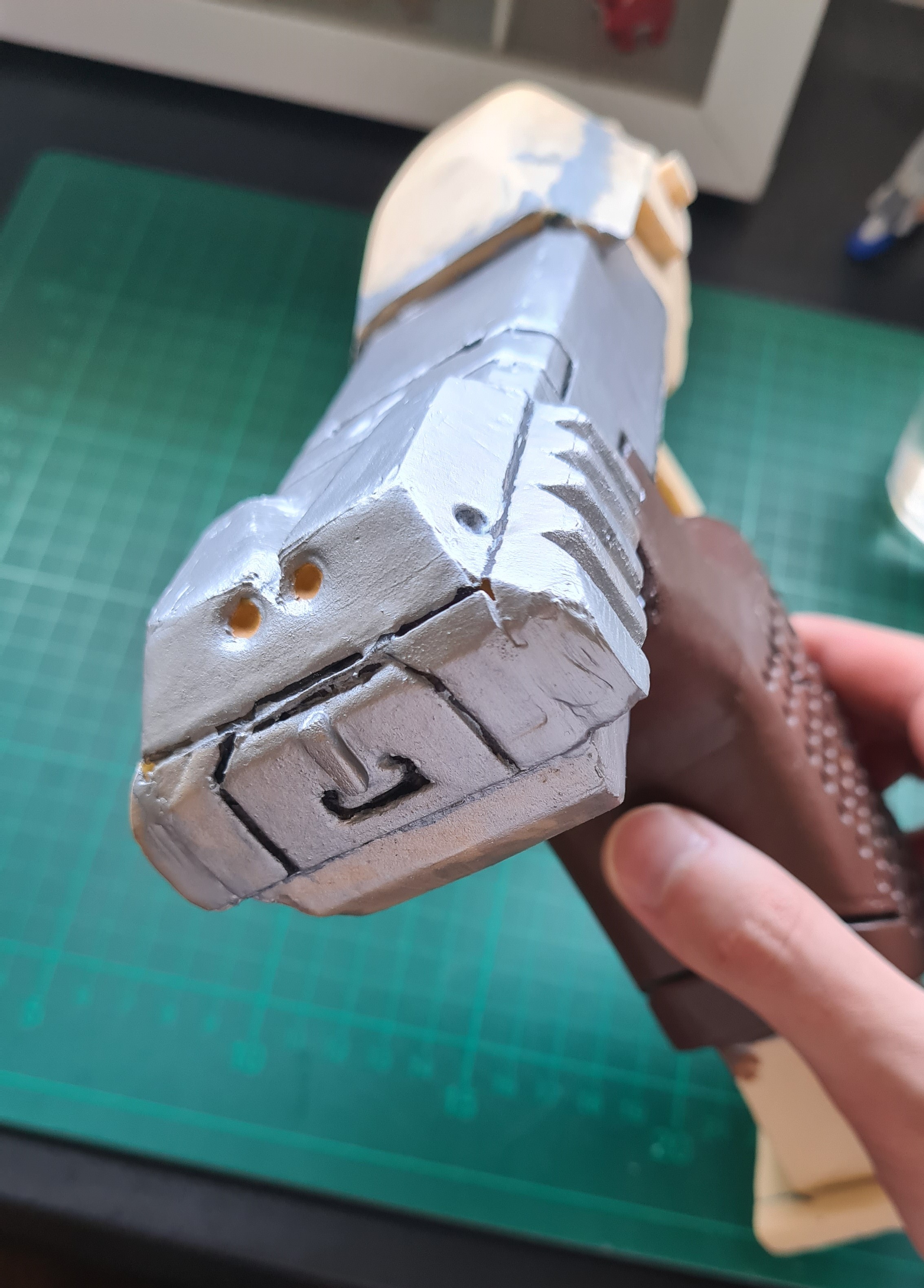 Props - Halo CE M6D Magnum Foam - Painting | Halo Costume and Prop ...