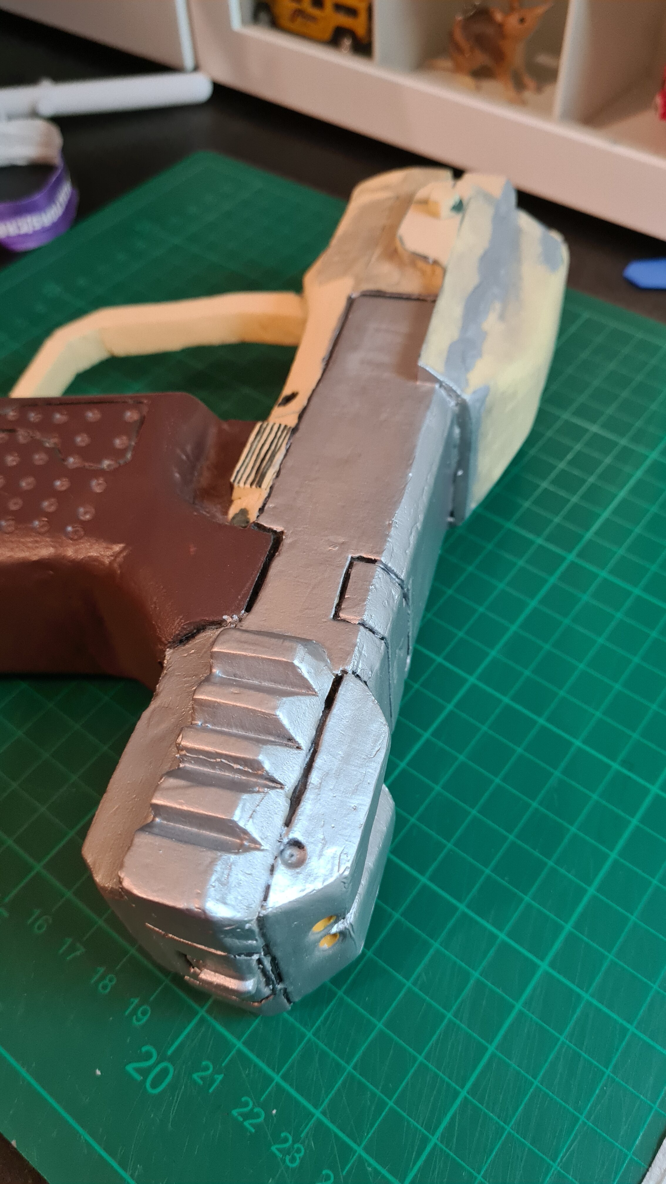 Props - Halo CE M6D Magnum Foam - Painting | Halo Costume and Prop ...